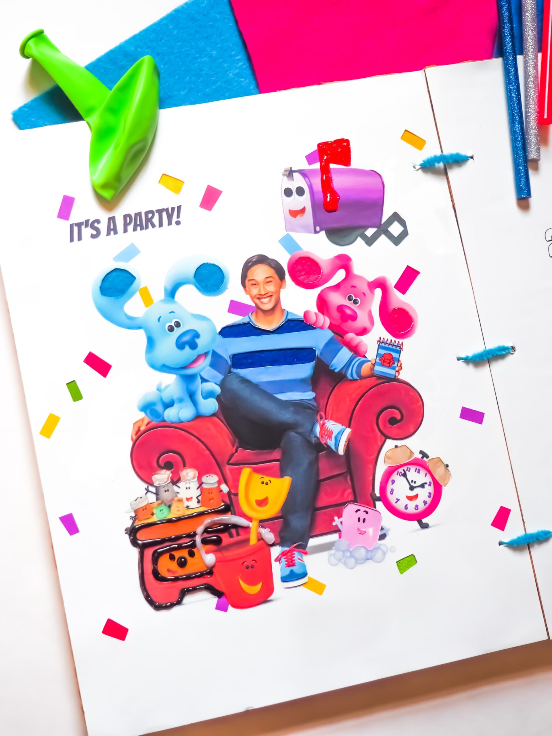 Blue’s Clues & You! Craft: Story Time with Blue Touch/Feel Book ...